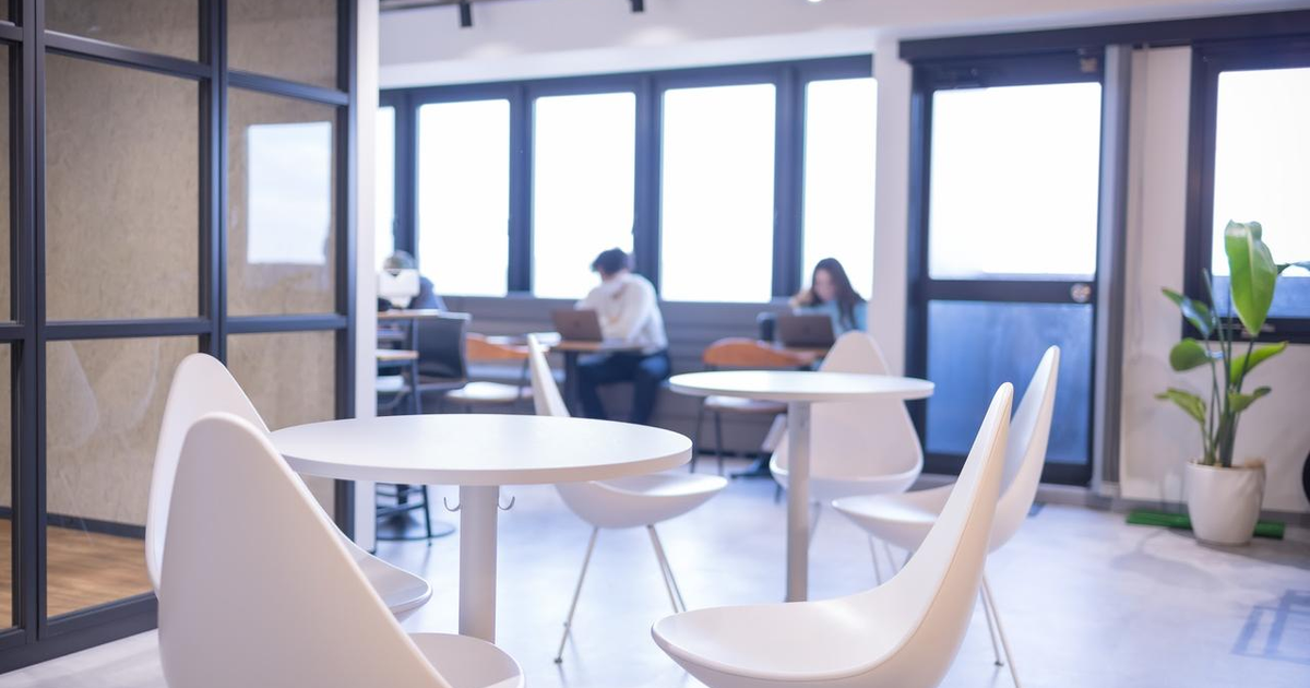 開発速度と生産性向上させるAWS/DevOpsエンジニア募集！ - 株式会社コムデのインフラエンジニアの採用 - Wantedly