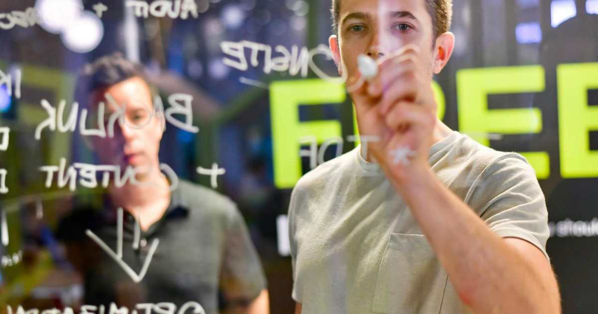 デジタル企画・マーケティング企画で中小企業を輝かせる！ - 株式会社SHIFTのWebマーケティングの採用 - Wantedly