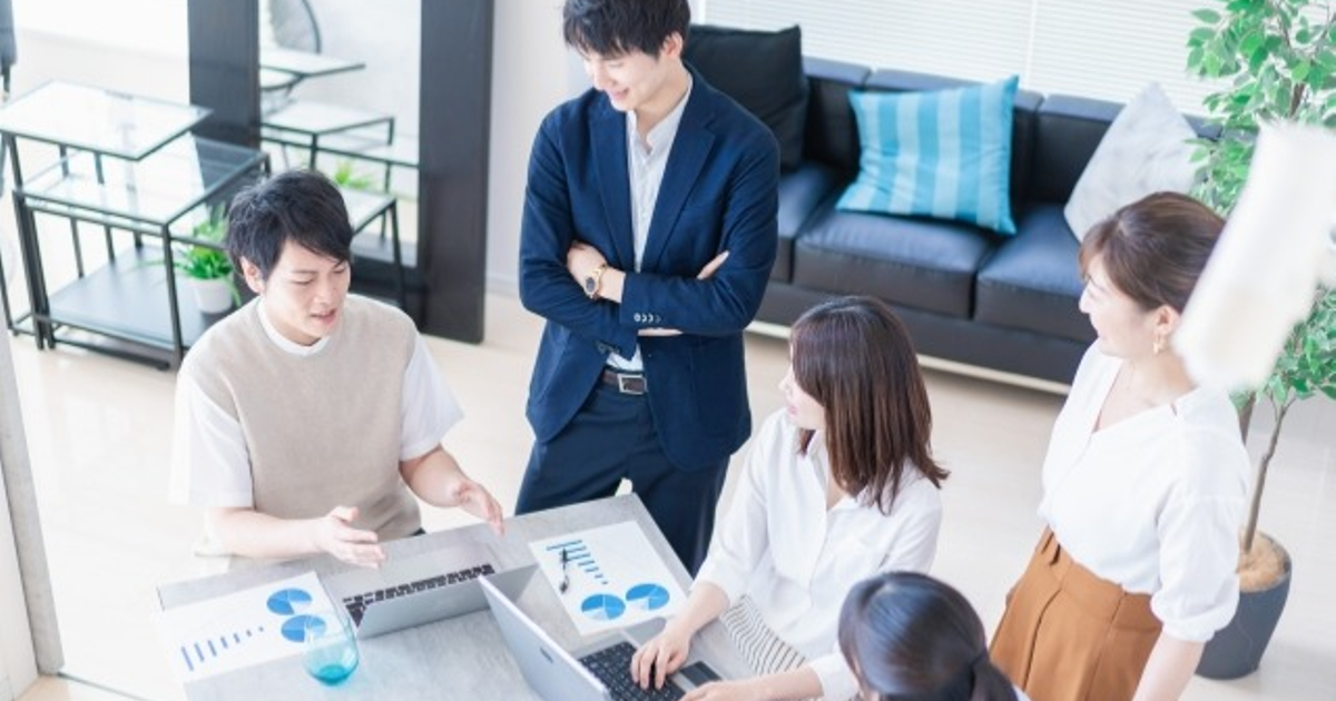 Rubyエンジニア募集｜100%自社内開発の受託案件に携わりませんか？ - Bee2B株式会社のWebエンジニアの採用 - Wantedly