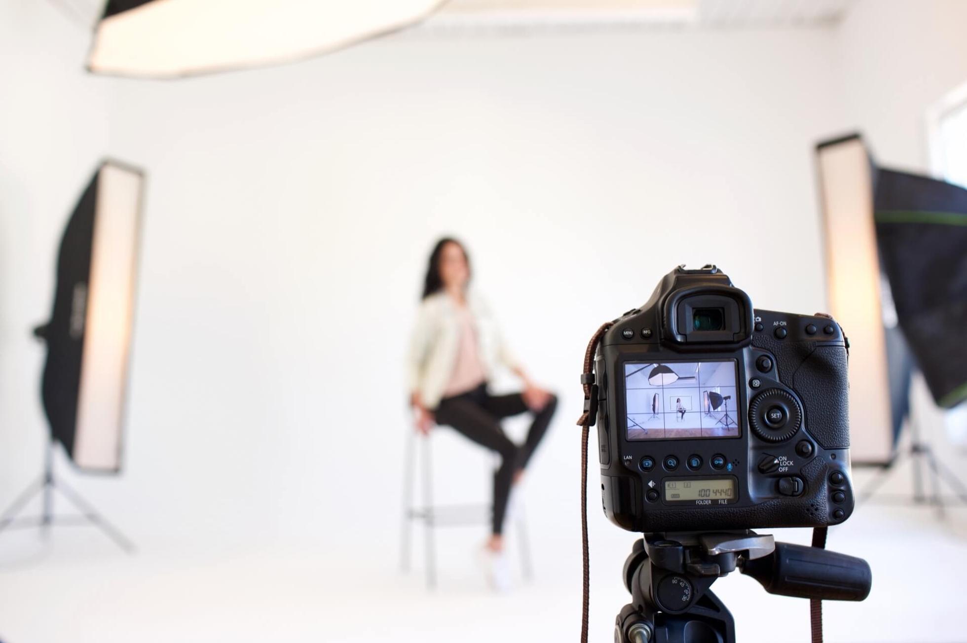 直近案件のカメラマン & 編集者を探しています - 株式会社CLOUD WINの動画クリエイターの採用 - Wantedly