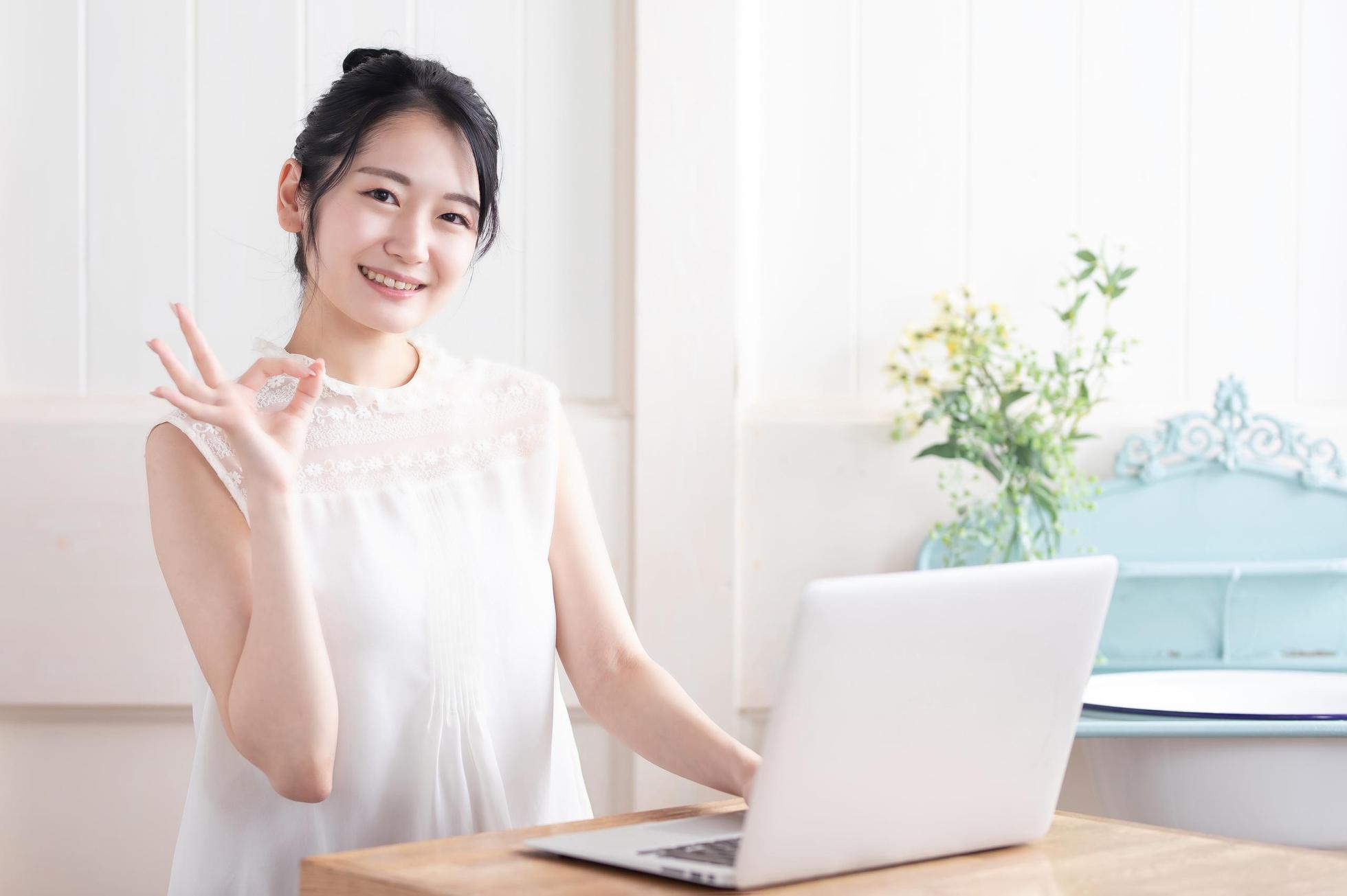 LPもWebもマルチにできちゃうデザイナー募集！｜化粧品・美容系案件 - デザインファースト株式会社のアートディレクターの採用 - Wantedly